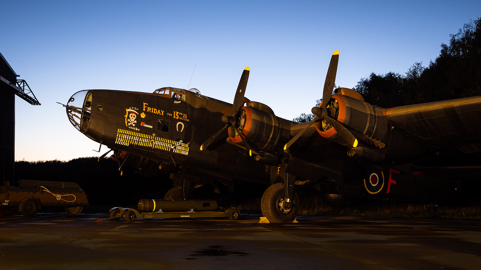 Handley Page Halifax III Bomber Night Shoot at the Yorkshire Air Museum ...